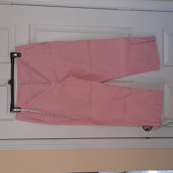 Liz Claiborne | Pants & Jumpsuits | Villager Sz 4 Pink Striped Capris ...